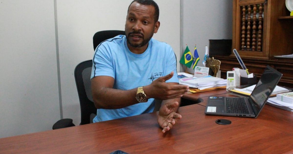 Leon Gomes deixa a FMIJ e retorna à Câmara - NF Notícias